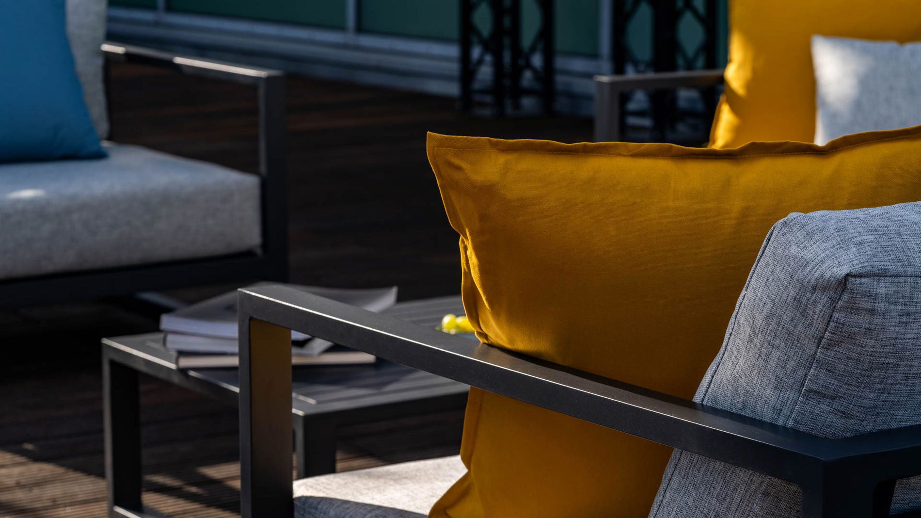 Exclusivité Salon de jardin en aluminium MATTEO XL | artelia.fr